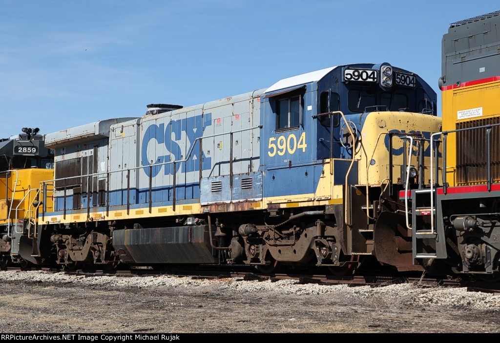 CSX 5904